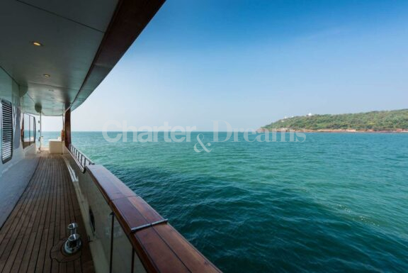 Ashena - Charter&Dreams